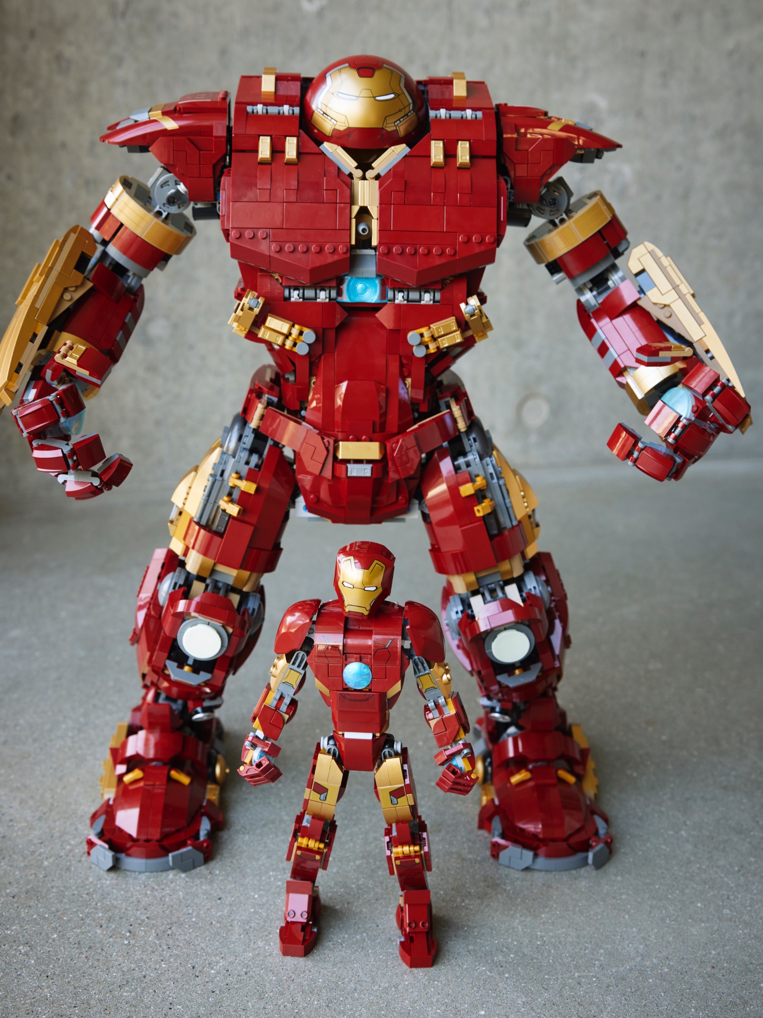 LEGO officially reveals new 4,000-piece UCS-style Hulkbuster launching ...
