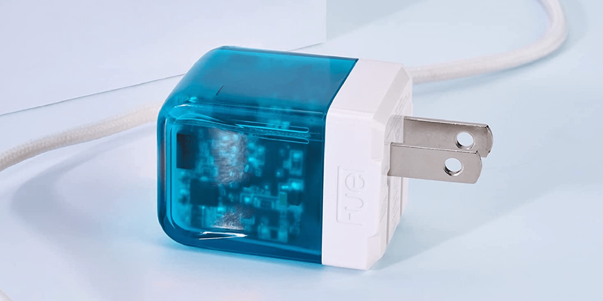 Case-Mate Retro Charger comes in one of four translucent colors