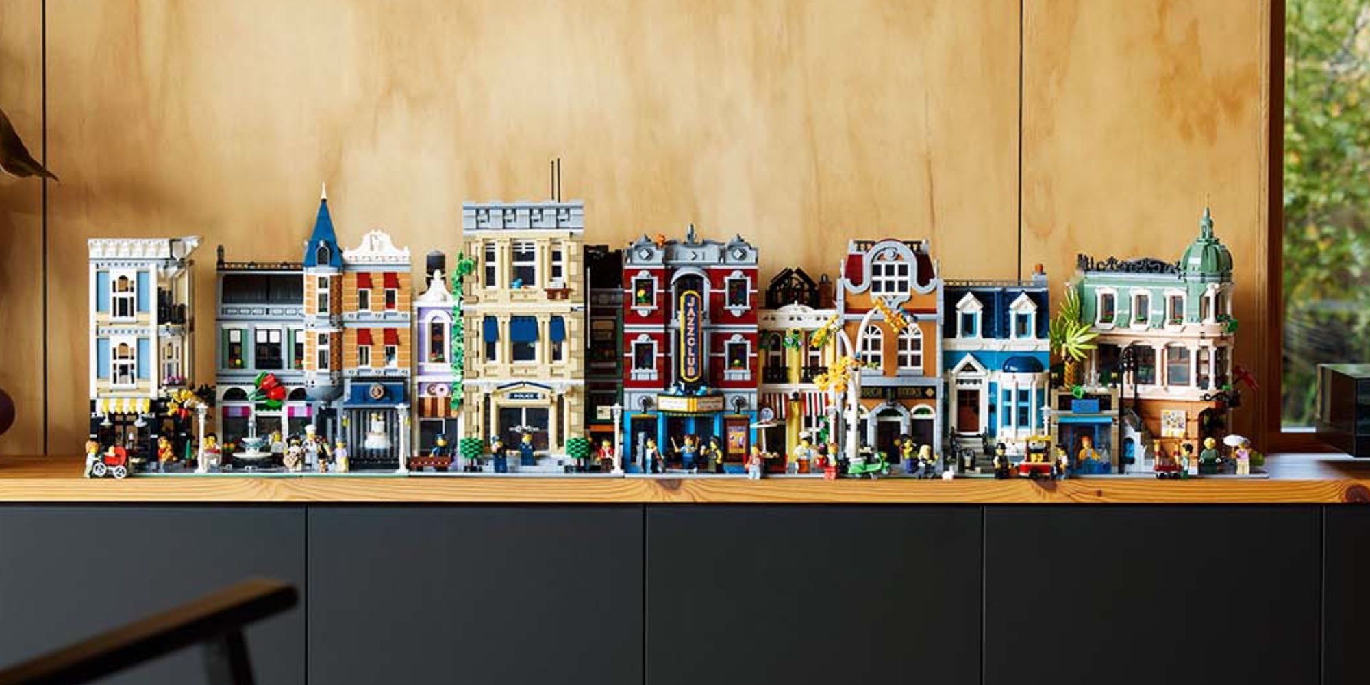 LEGO Jazz Club arrives as the latest Modular Building