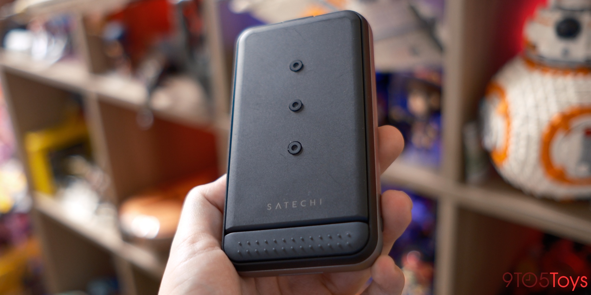 Satechi Duo Wireless Stand sports a premium and functional build