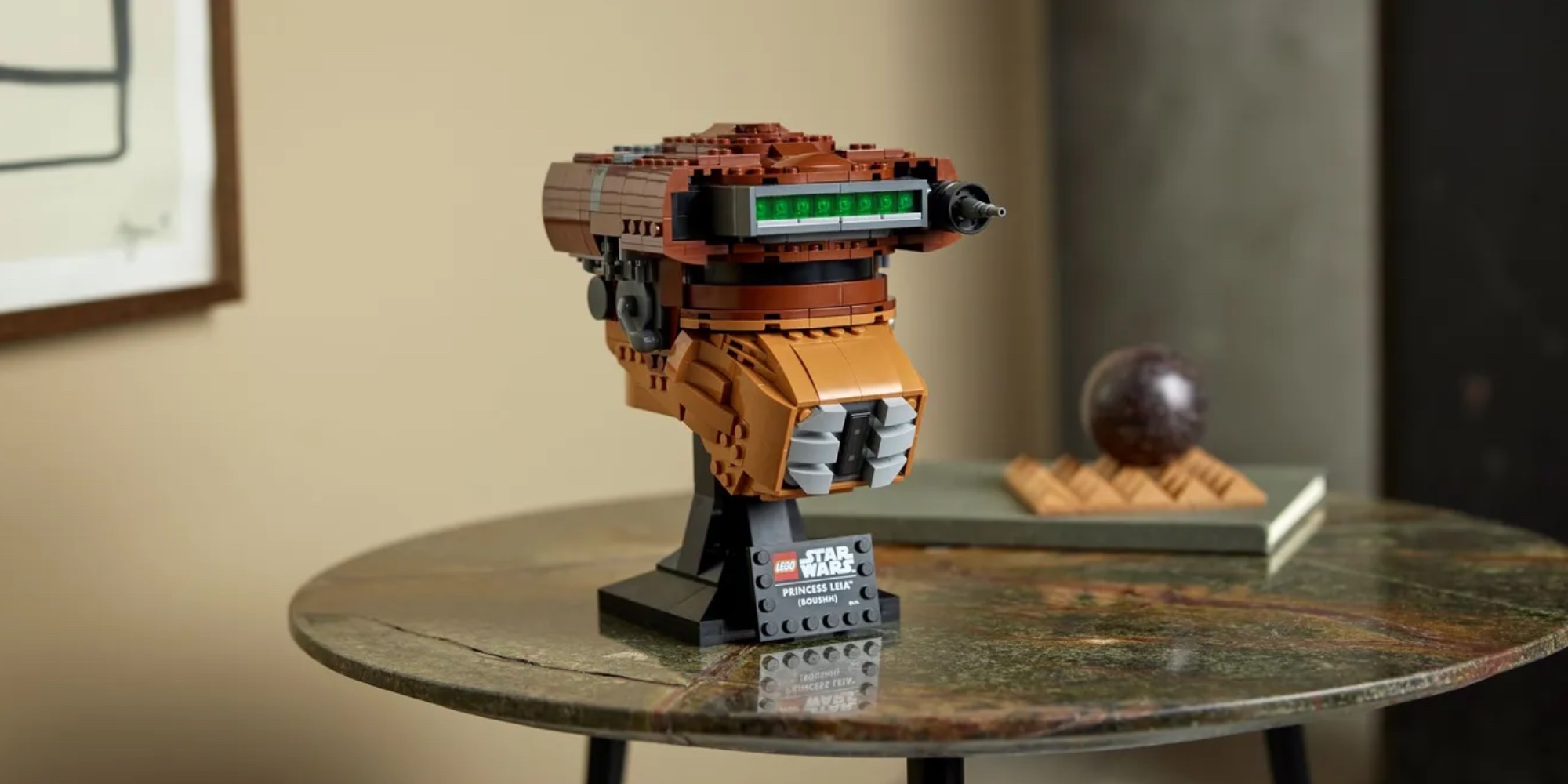 LEGO Commander Cody and Captain Rex Helmets are official!