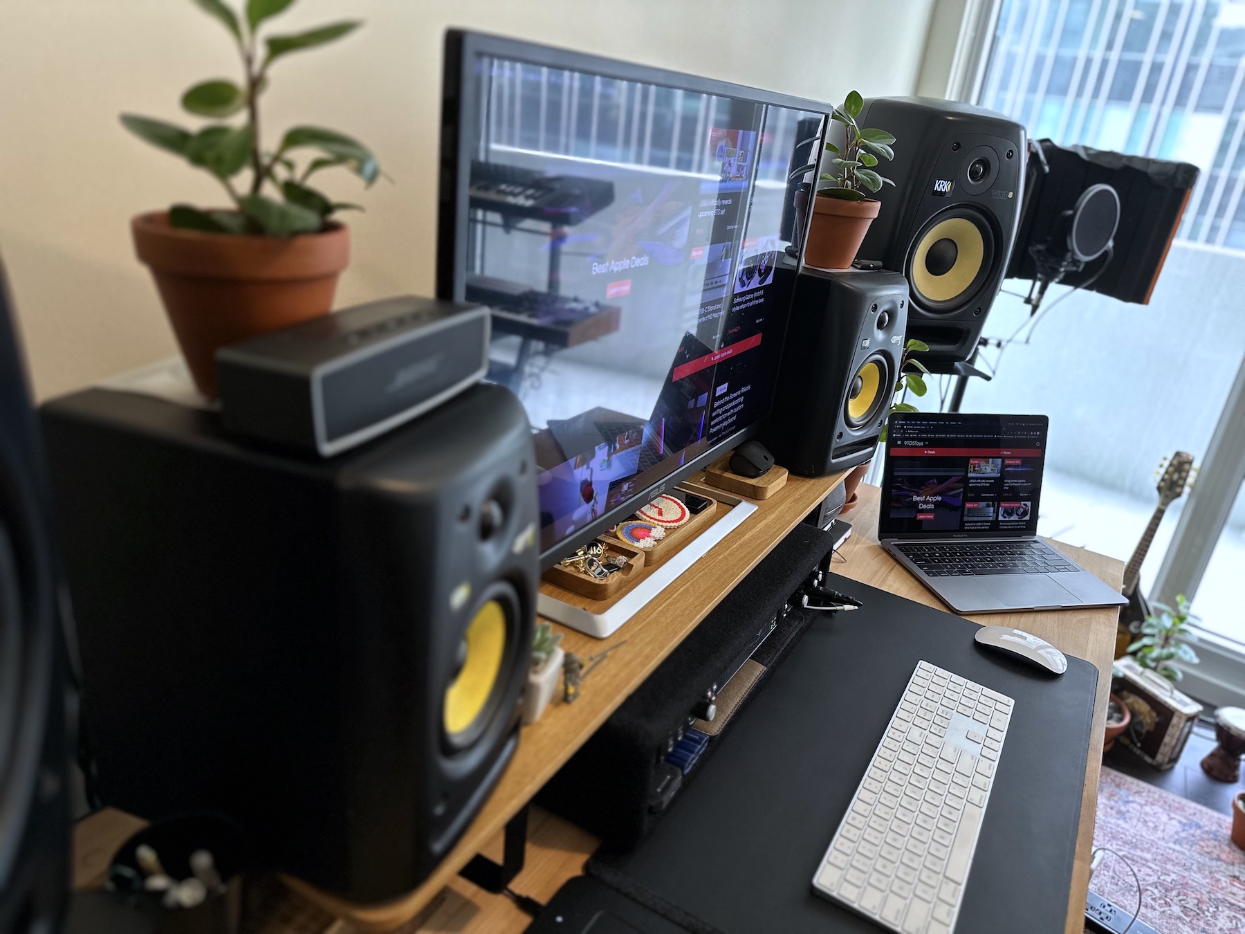 Behind the Screens: Justin's organic and natural wood Mac mini rig with ...