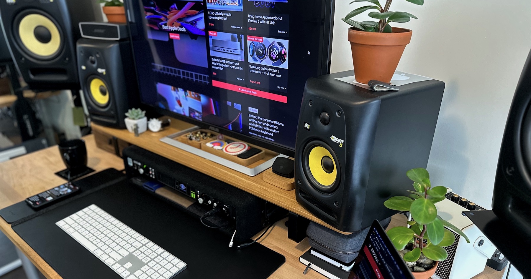 Behind the Screens: Justin's organic and natural wood Mac mini rig with ...