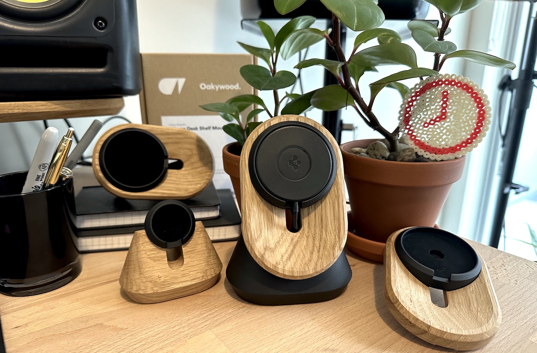 New wooden MagSafe stands from Oakywood