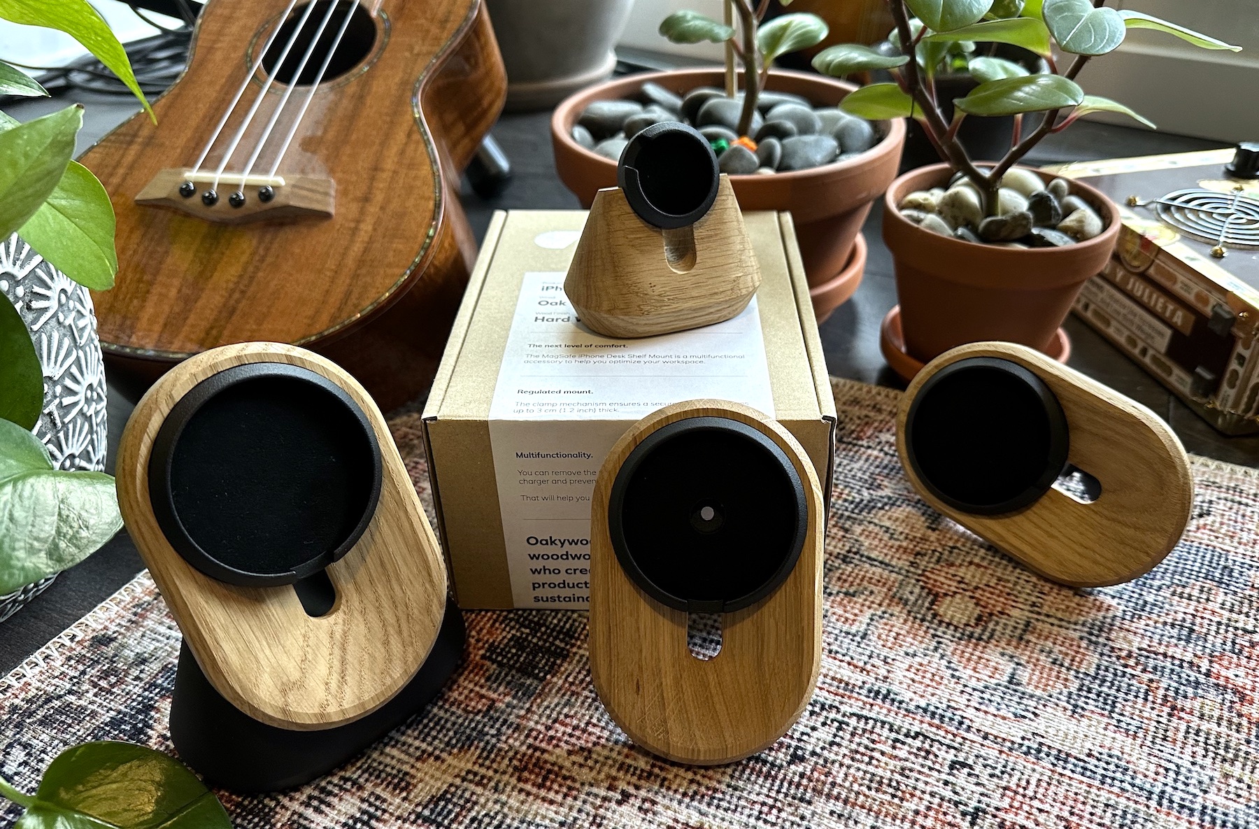 New wooden MagSafe stands from Oakywood