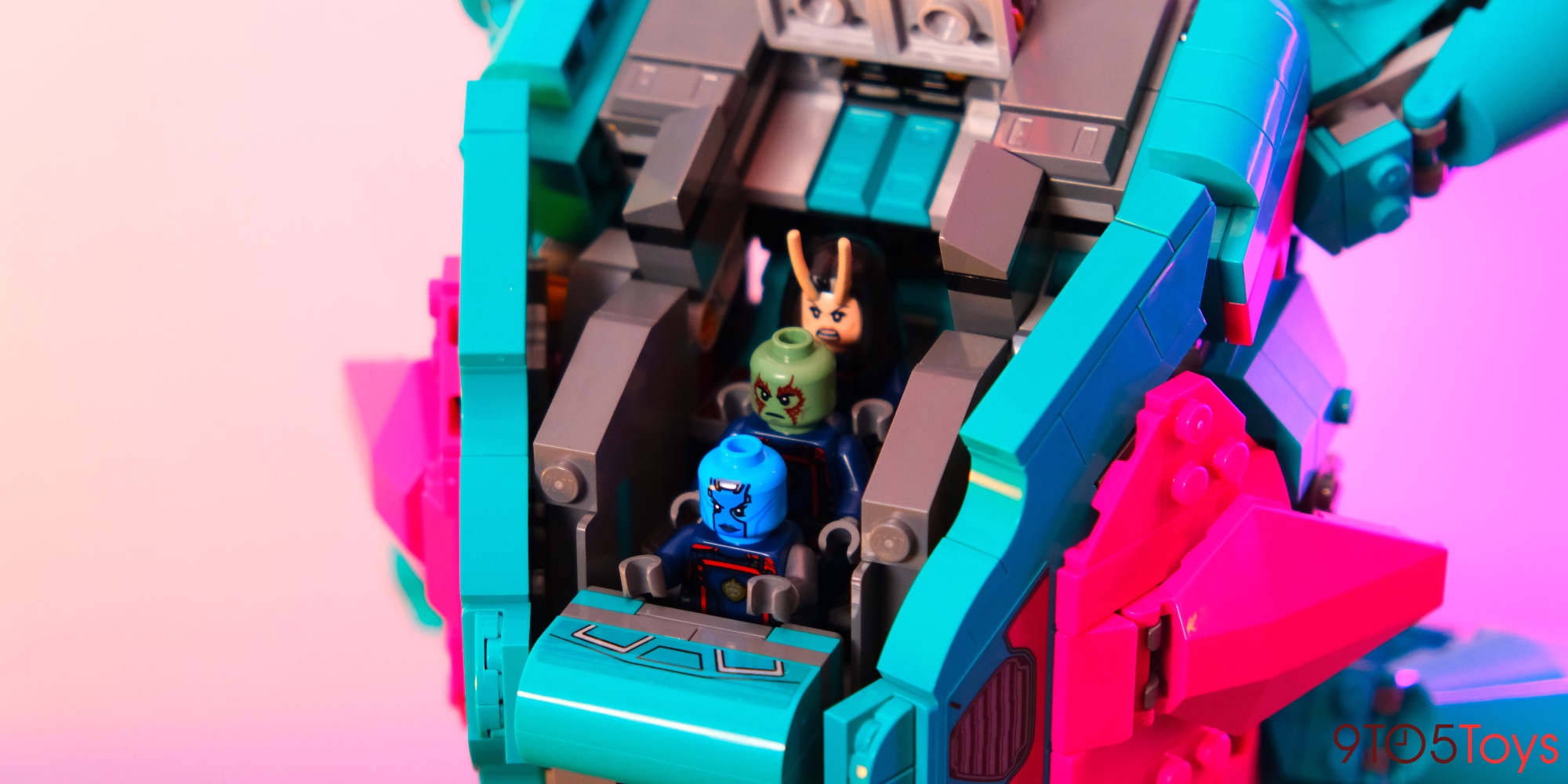 LEGO Guardians Bowie ship review: Bold design, vibrant colors