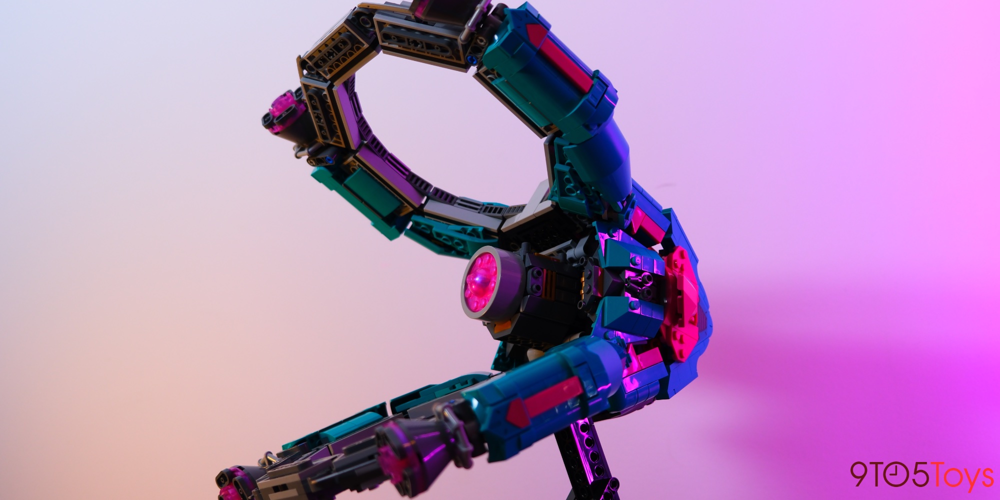 LEGO Guardians Bowie ship review: Bold design, vibrant colors