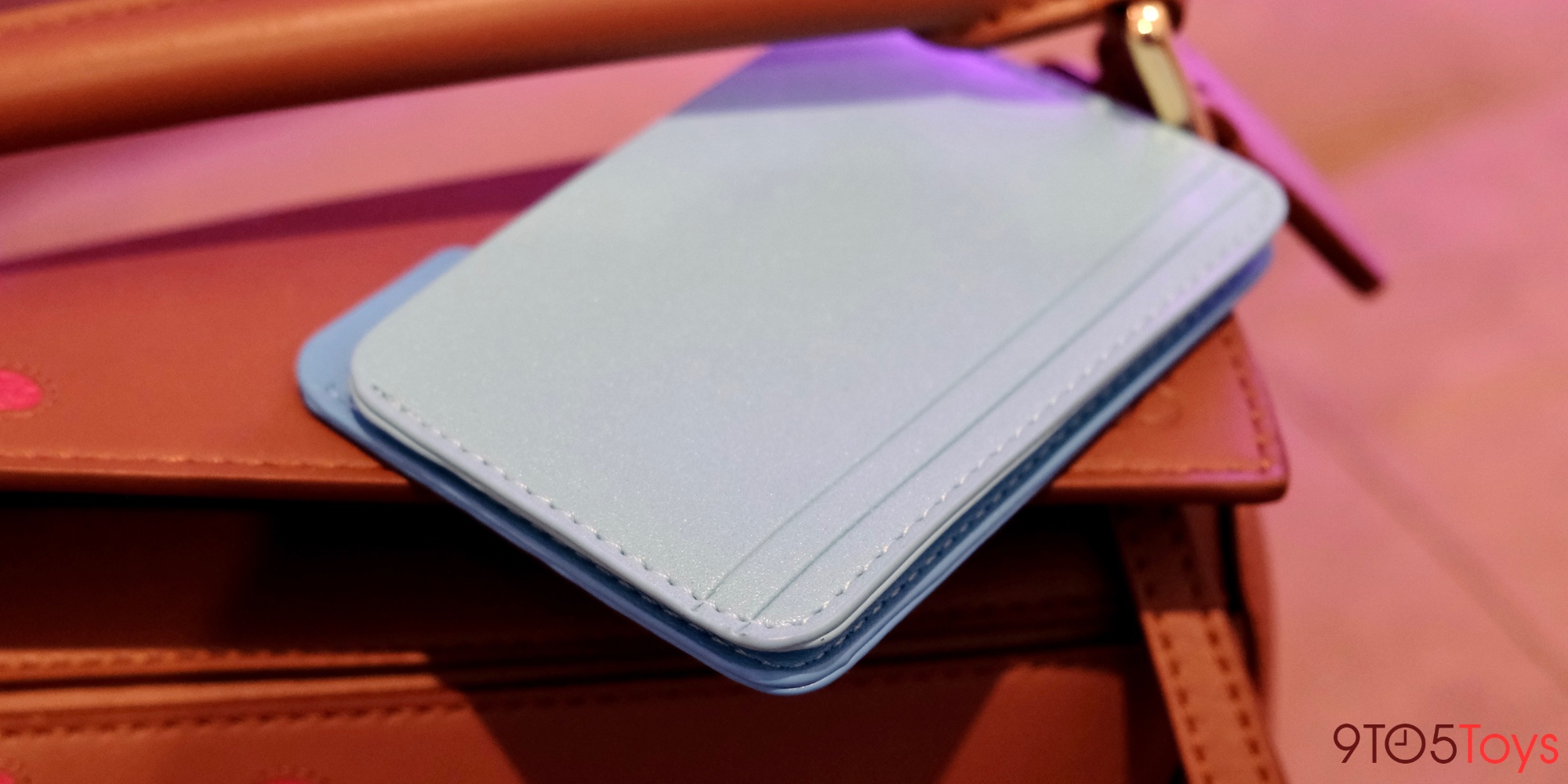 Untitled Folder Wallet delivers signature Apple iconography