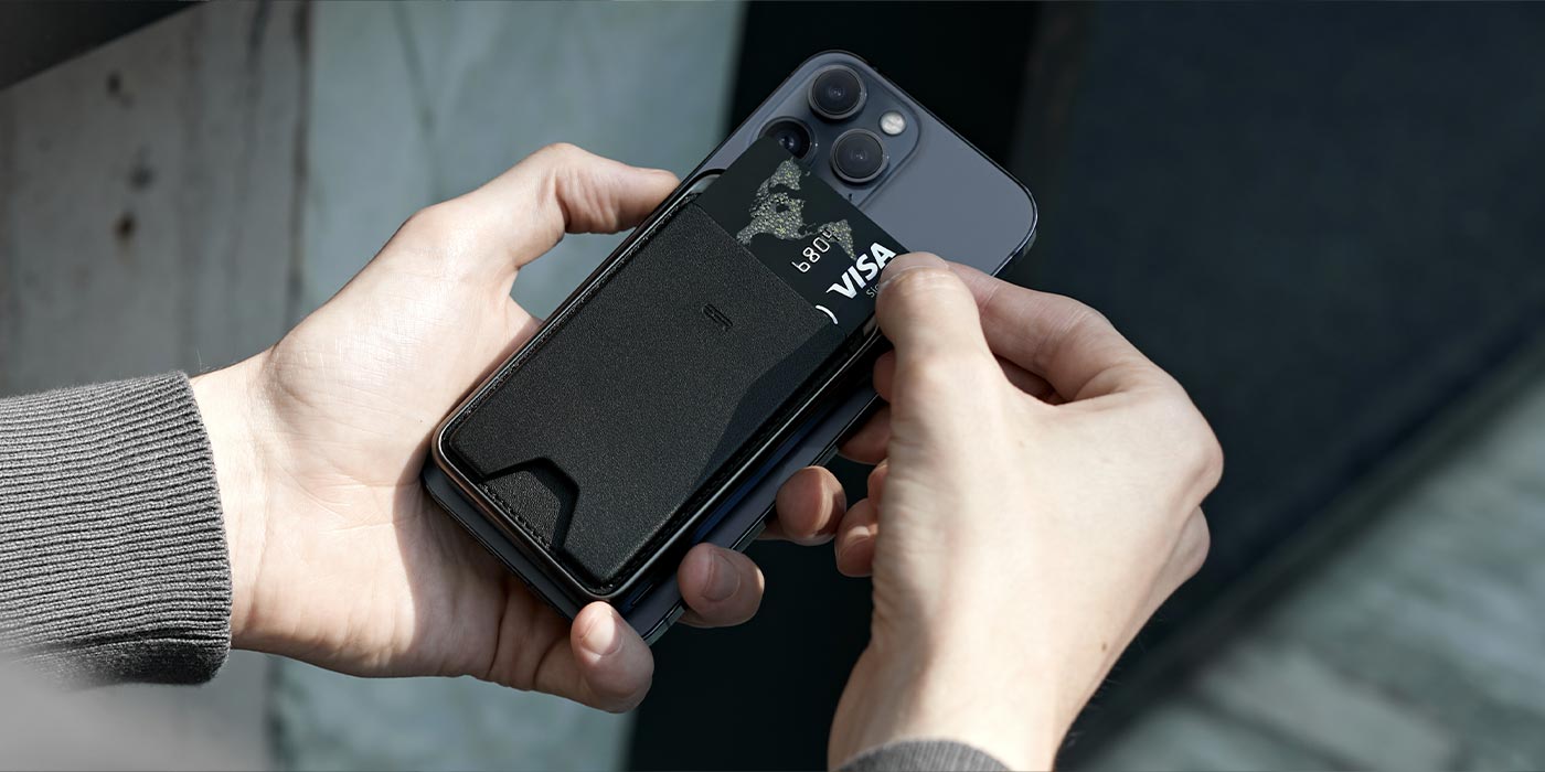 ESR Power Bank Wallet leverages MagSafe for iPhone users