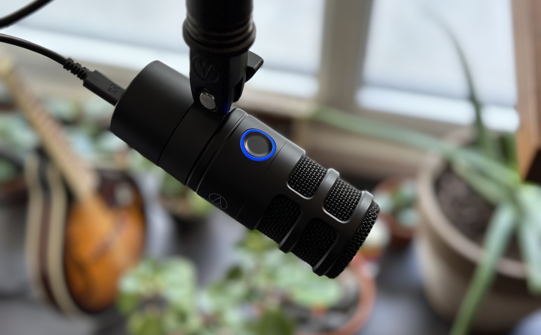 Review: Audio-Technica launches new metal AT2040USB mic today