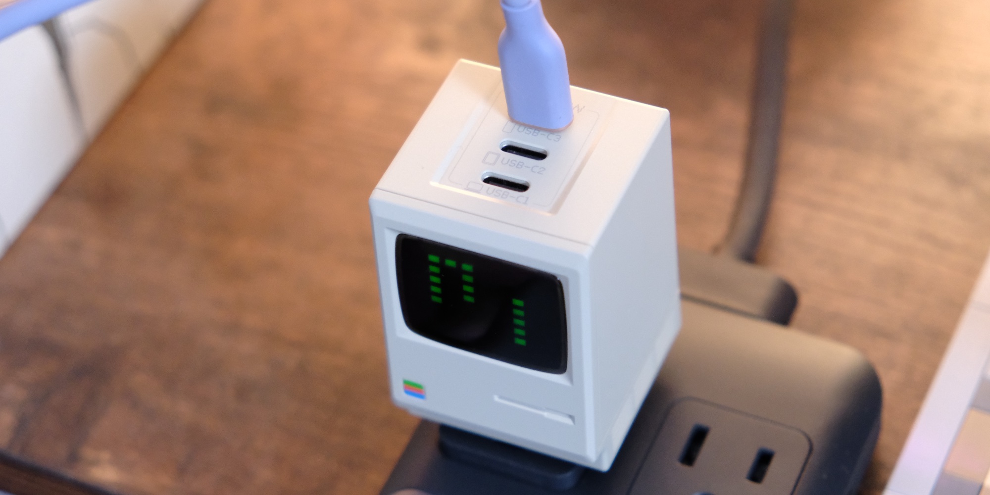 Shargeek Retro 67W GaN Charger delivers classic Macintosh vibes