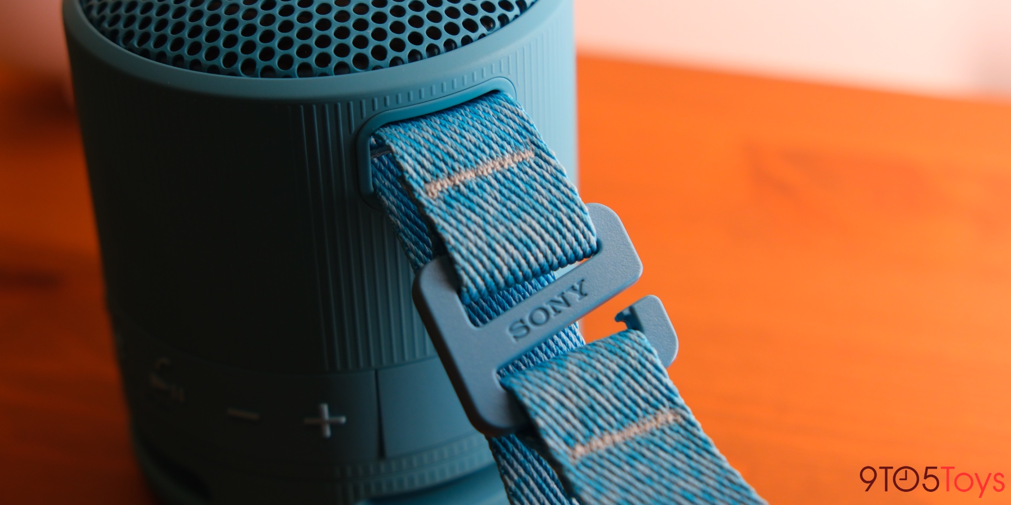 Sony XB100 speaker delivers a versatile way to rock out