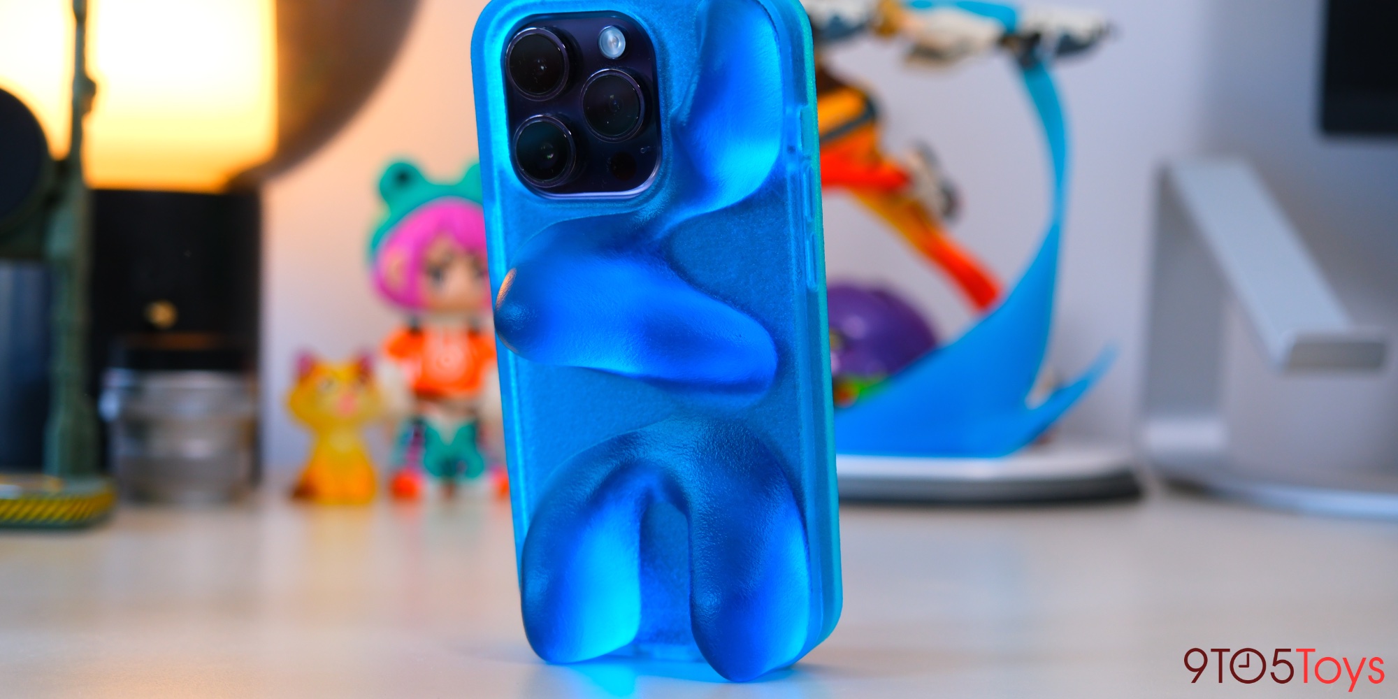 Bailey Hikawa iPhone case: An artistic take on ergonomics