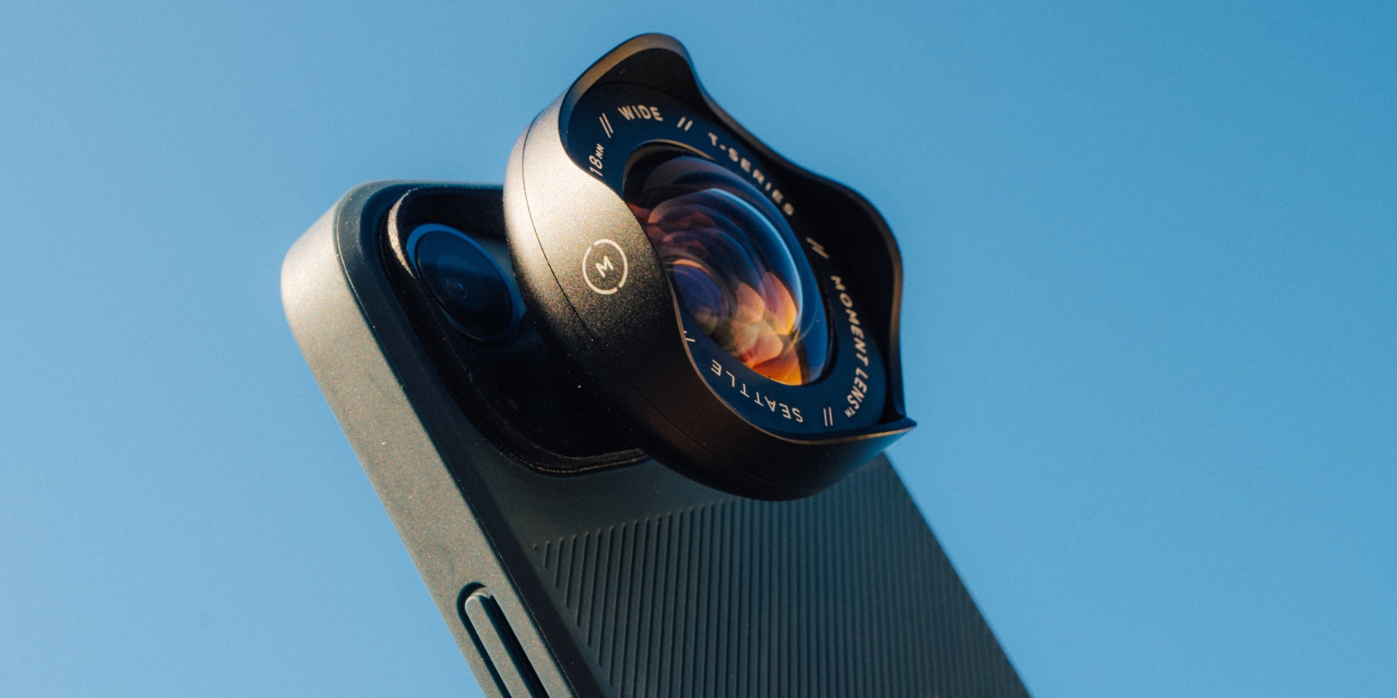 Moment T-Series Lenses debut for iPhone and Android smartphone