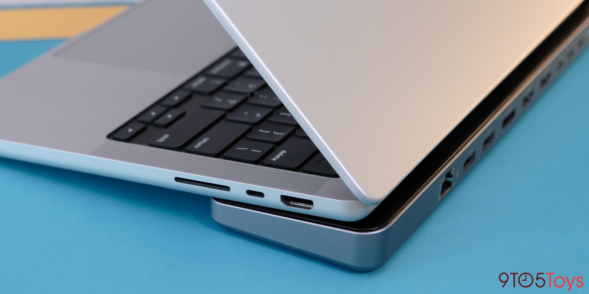 Satechi Dual Dock Stand review: 9 ports and an SSD slot awaits