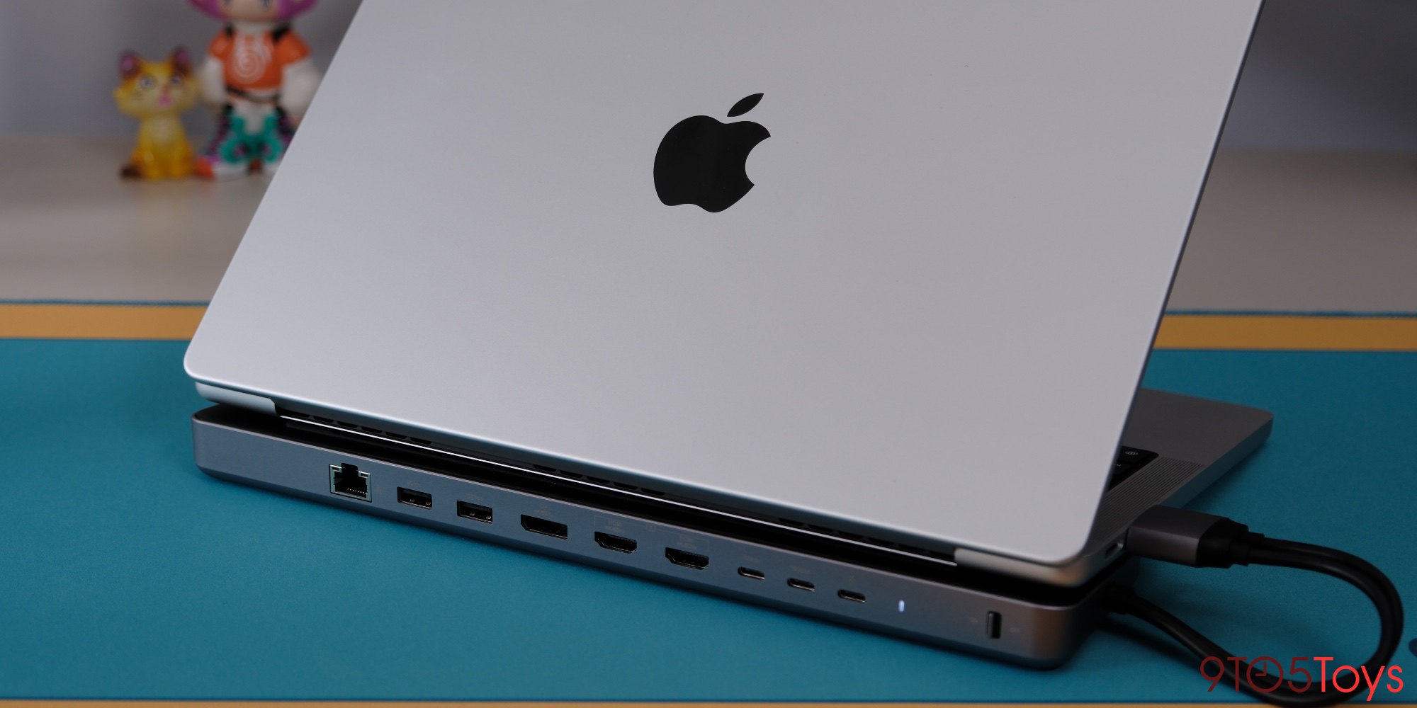 Satechi Dual Dock Stand review: 9 ports and an SSD slot awaits