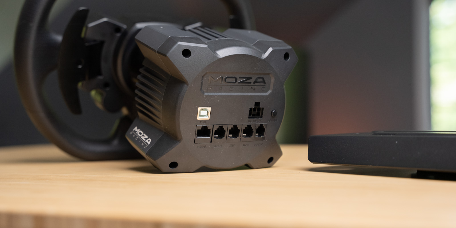Moza R3 direct-drive for Xbox hands-on and first impressions