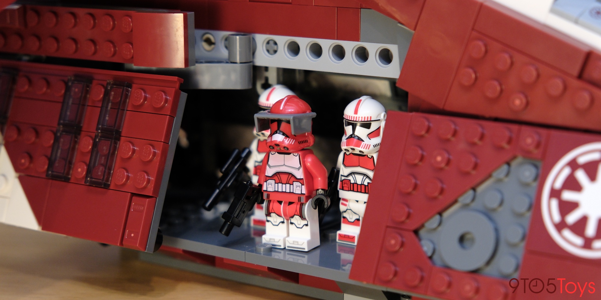 LEGO Coruscant Guard Gunship review: Some good, some bad