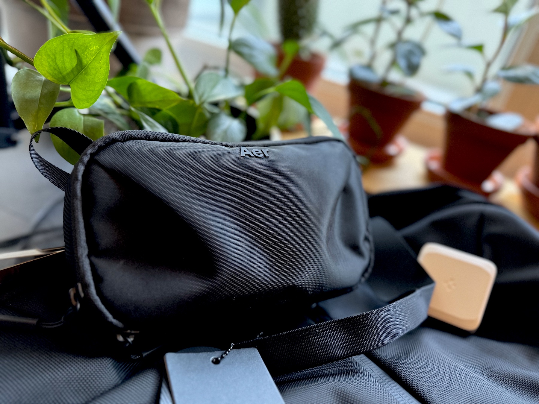 Review: New Aer Pro Kit tech organizer pouch