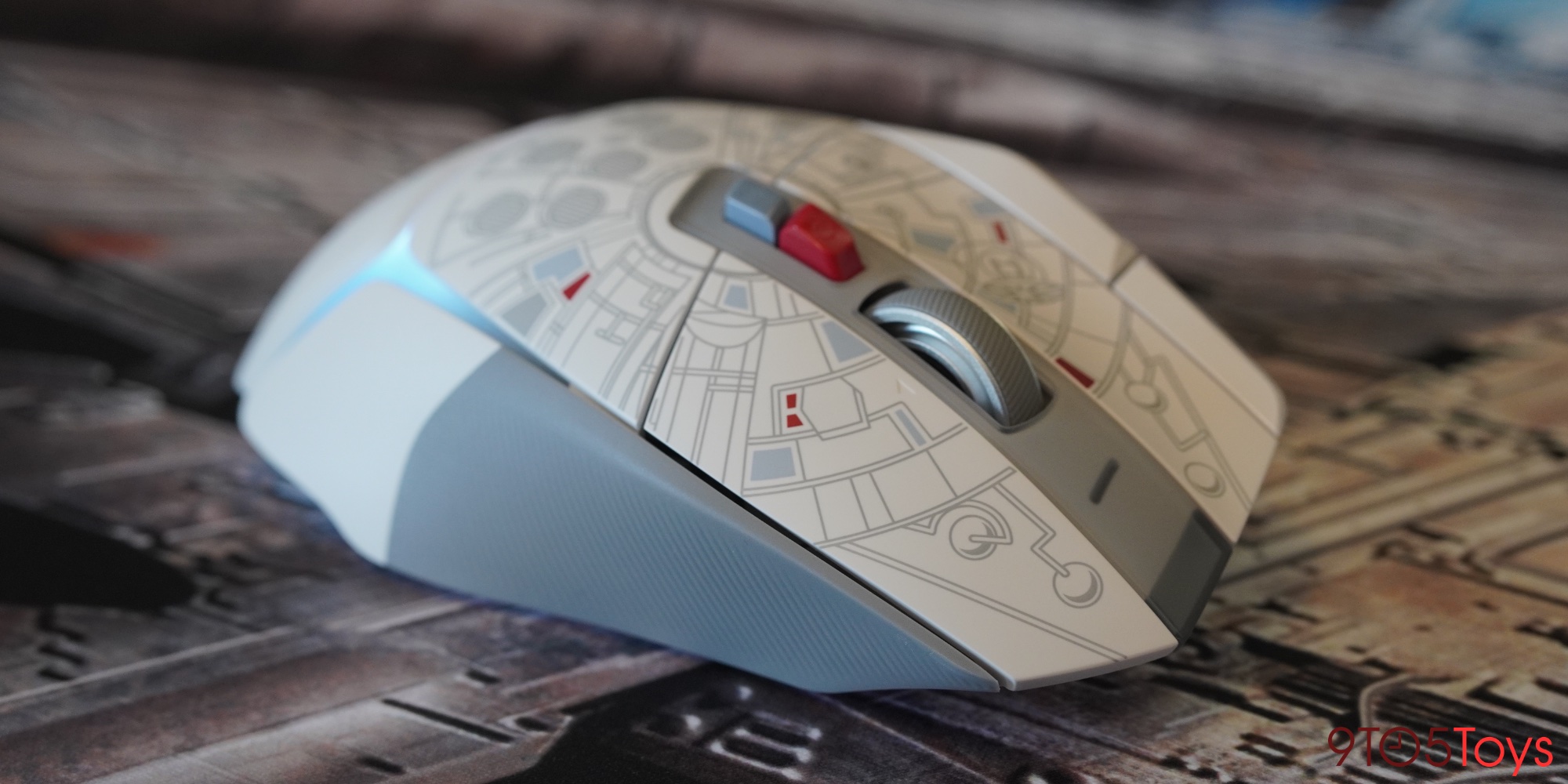 Logitech Millenium Falcon Mouse and mousepad review