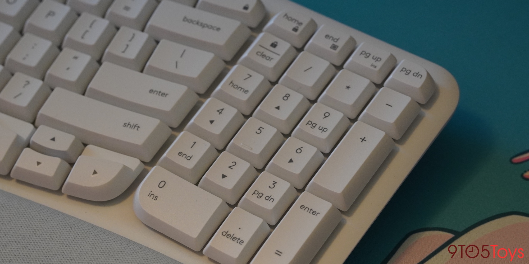 Logitech Wave Keys now shipping with ergonomic design