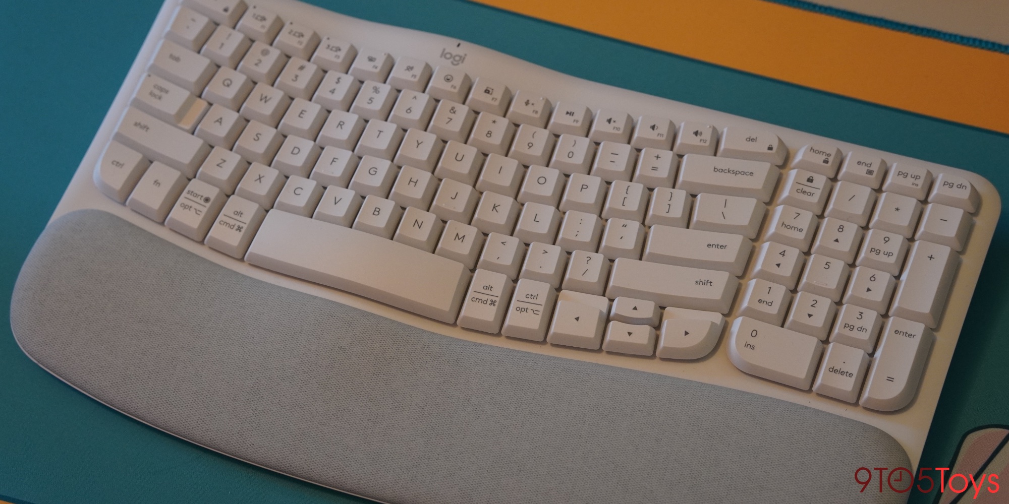 Logitech Wave Keys now shipping with ergonomic design