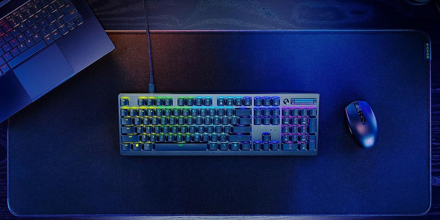 Razer DeathStalker V2 Gaming Keyboard with clicky switches returns to ...