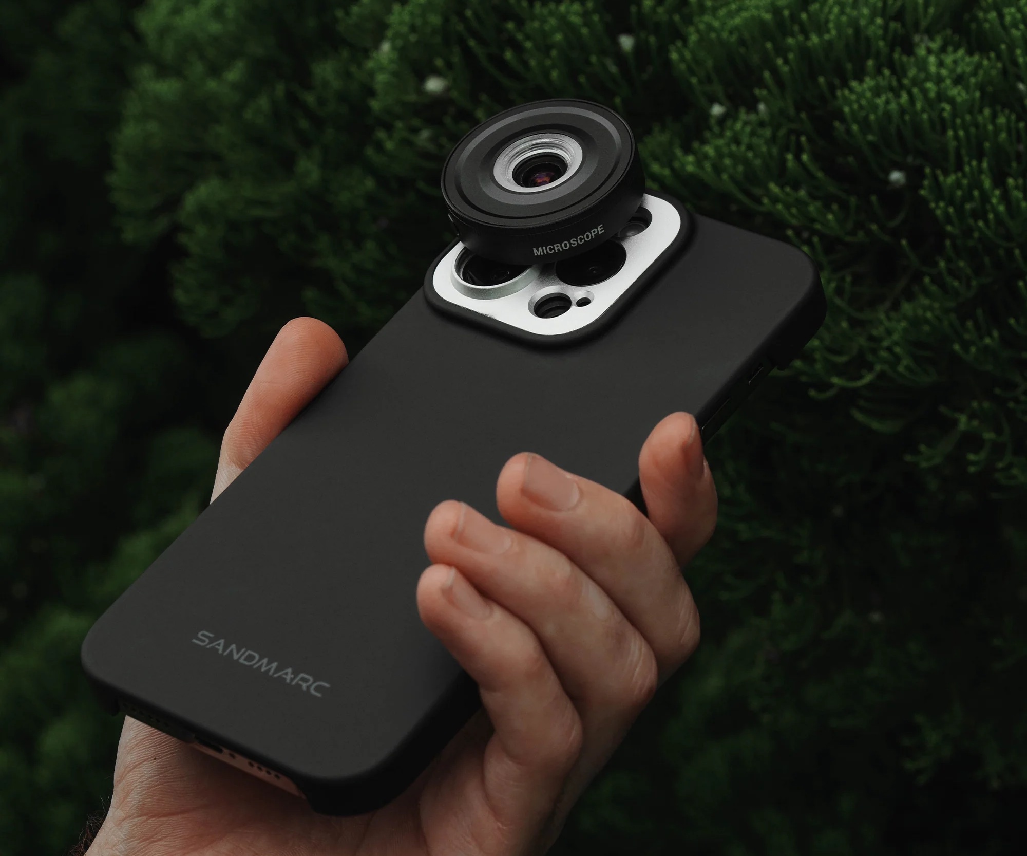 New iPhone magnification lens with up to 200x zoom