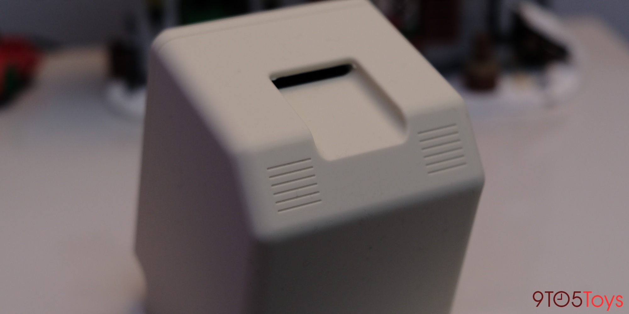 elago Macintosh MagSafe stand debuts with StandBy design