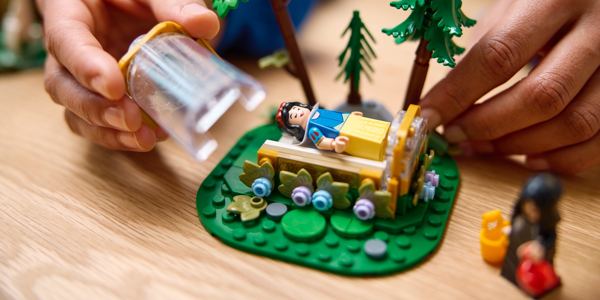 LEGO Snow White and the Seven Dwarfs Cottage revealed