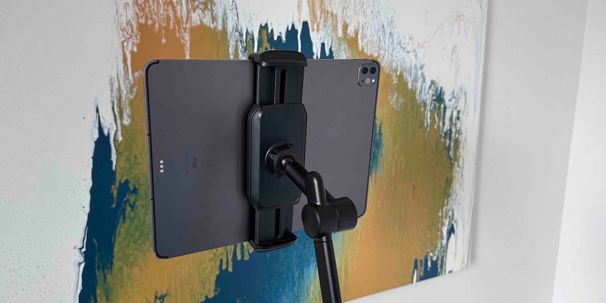 Twelve South HoverBar Tower is a versatile iPad stand that's now $105 ...
