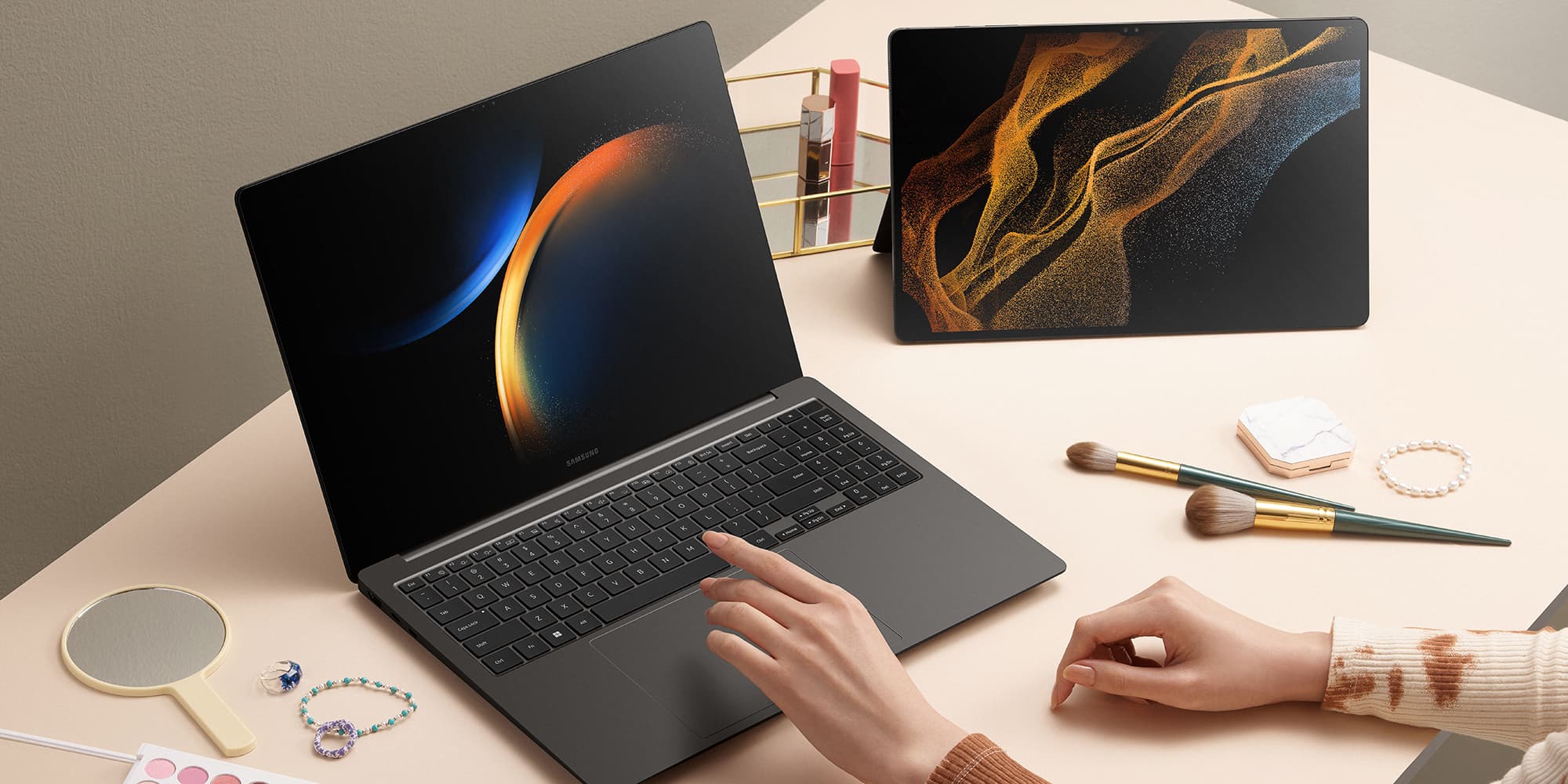 Save $350 on Samsung's 14-inch Galaxy Book 3 Pro at a new all-time low ...