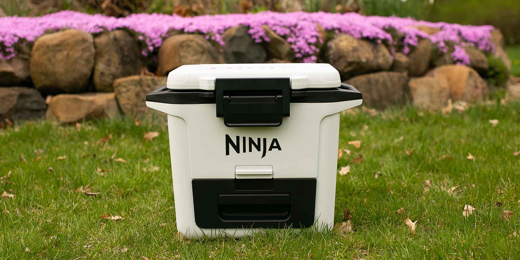 Review: The Ninja FrostVault with Dry Zone may be the coolest cooler I ...
