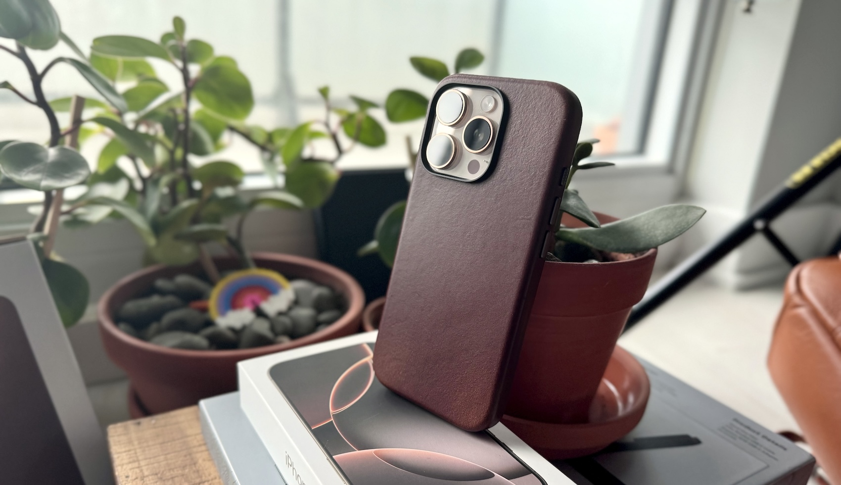 Review: Nomad's full-wrap Traditional Leather iPhone 16 case