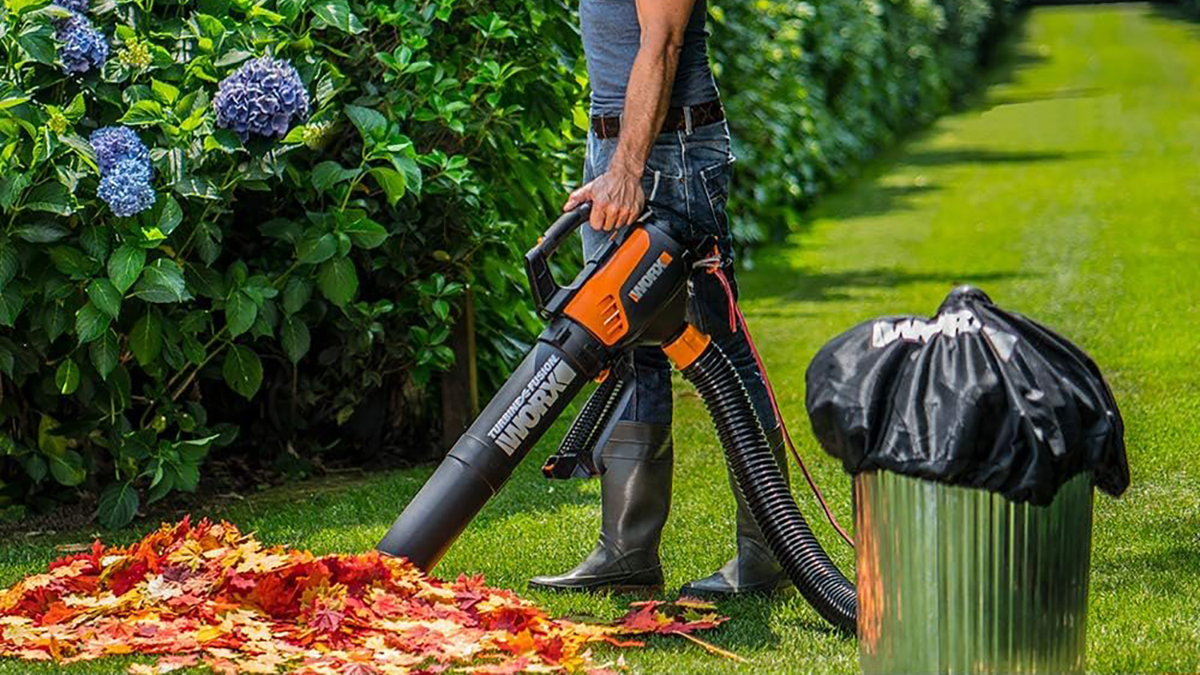 Speed through Autumn cleanups with Worx’s LeafPro universal collection ...