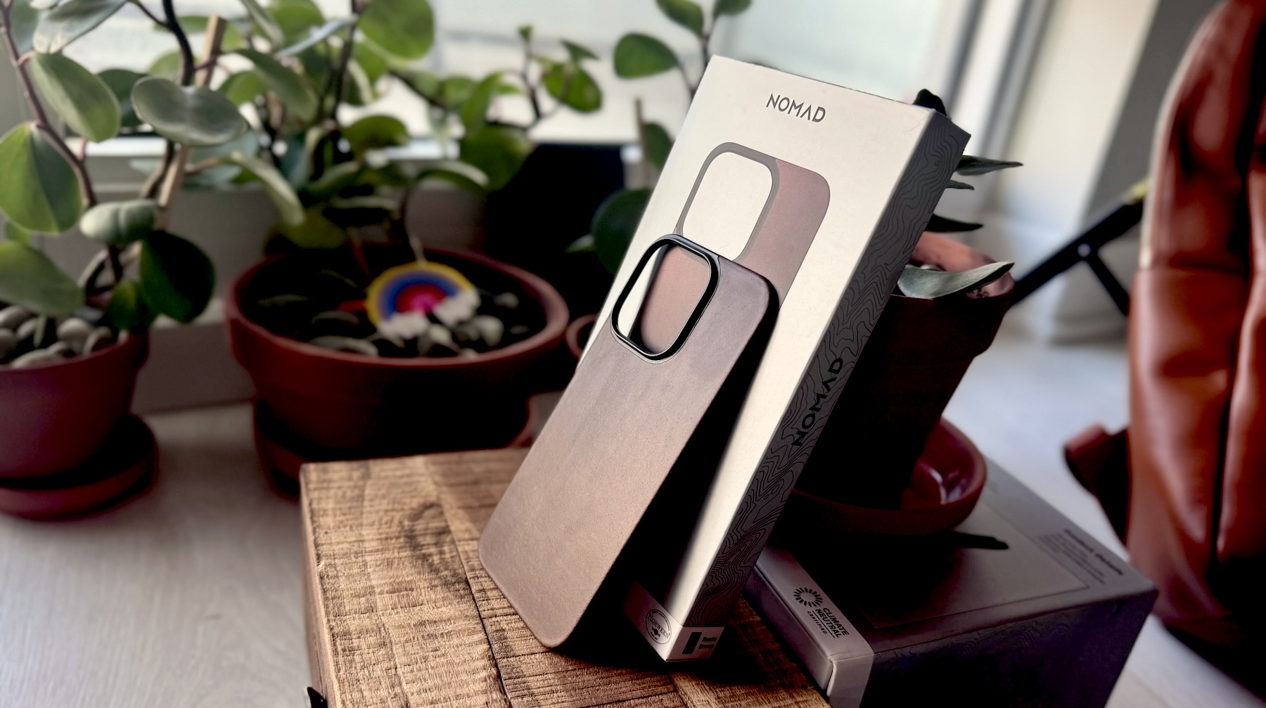Review: Nomad iPhone 16 Magnetic Leather Back