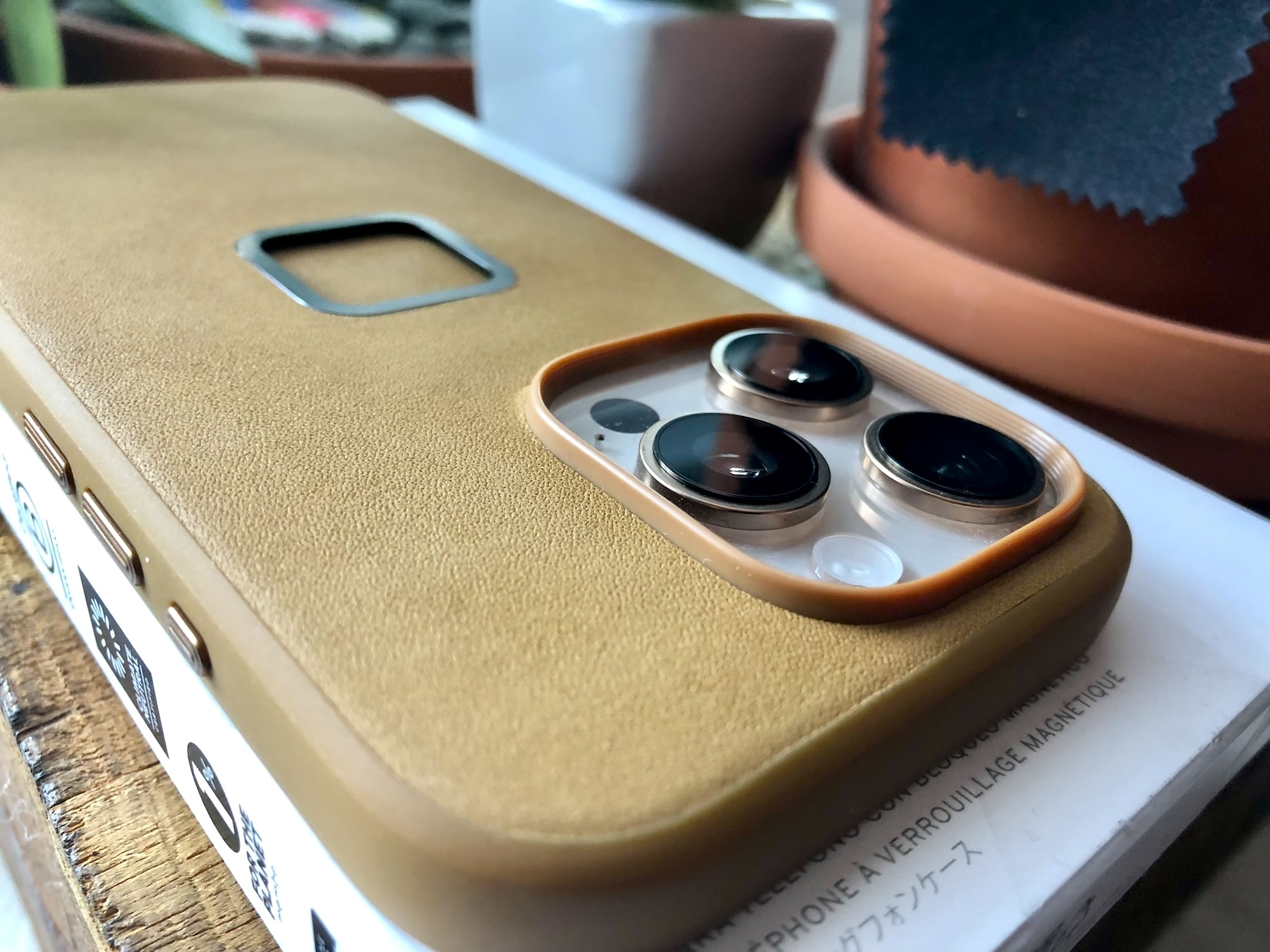 Review: Peak Design's Clarino leather iPhone 16 case