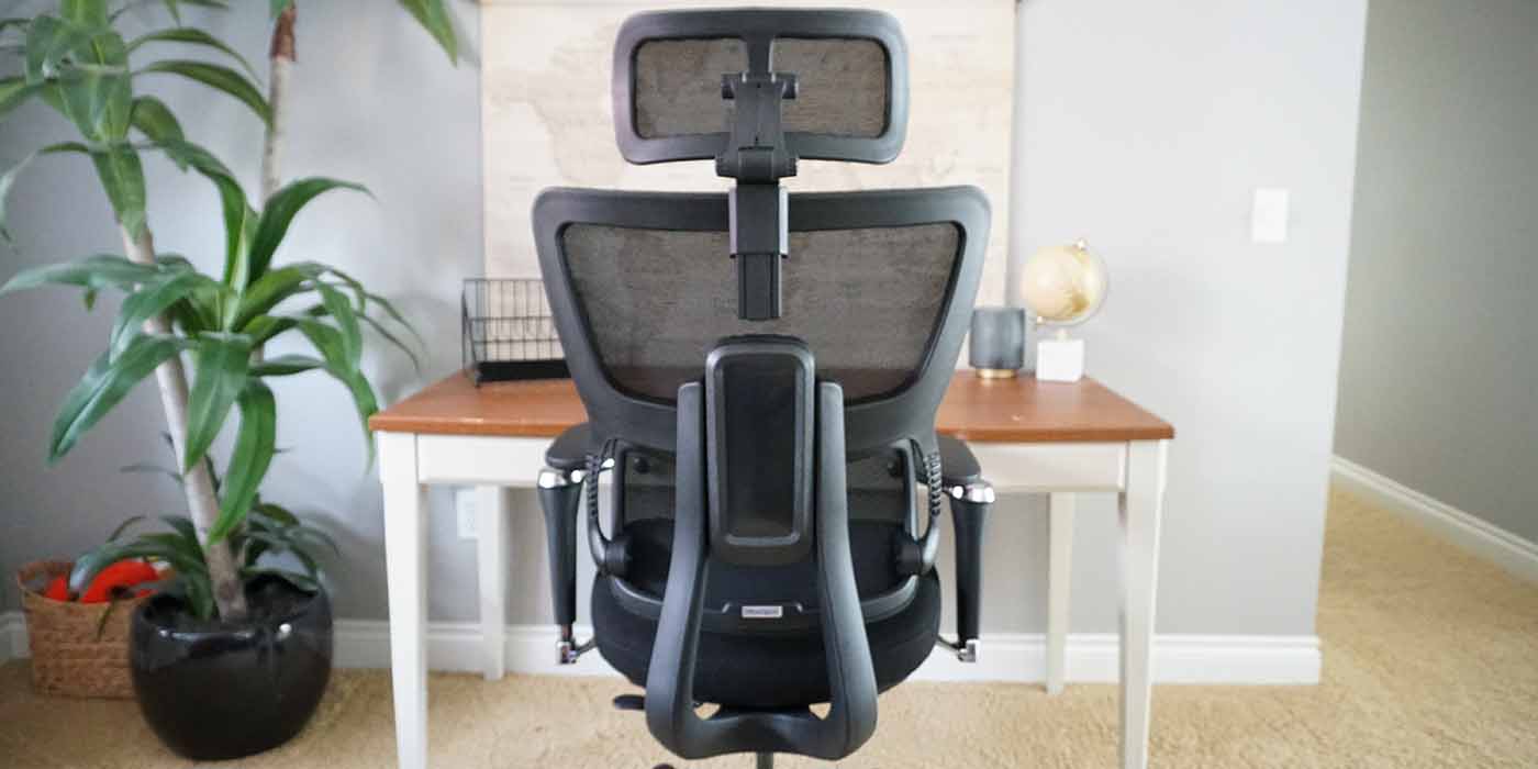 Flexispot C7 Max desk chair review: It has a footrest!