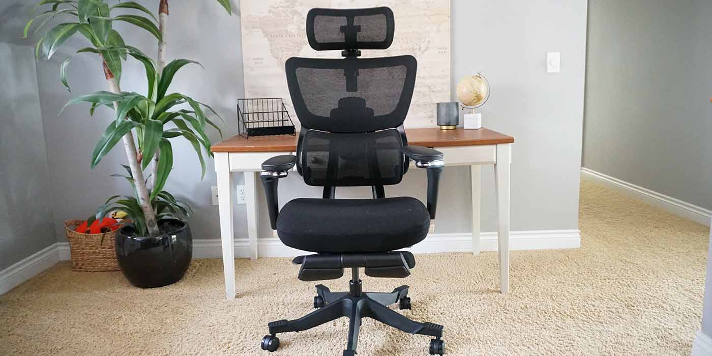 Flexispot C7 Max desk chair review: It has a footrest!