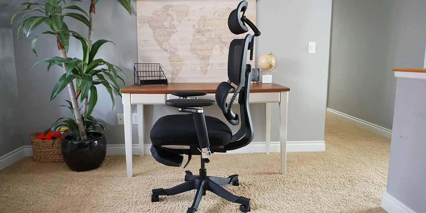 Flexispot C7 Max desk chair review: It has a footrest!