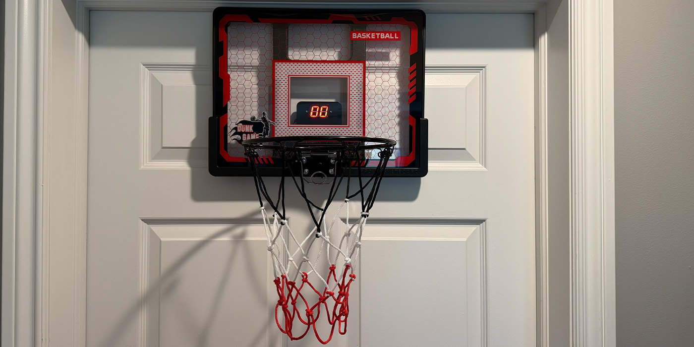 Tested: Big dunks on the Pro Mini Basketball Hoop from BADGOAL