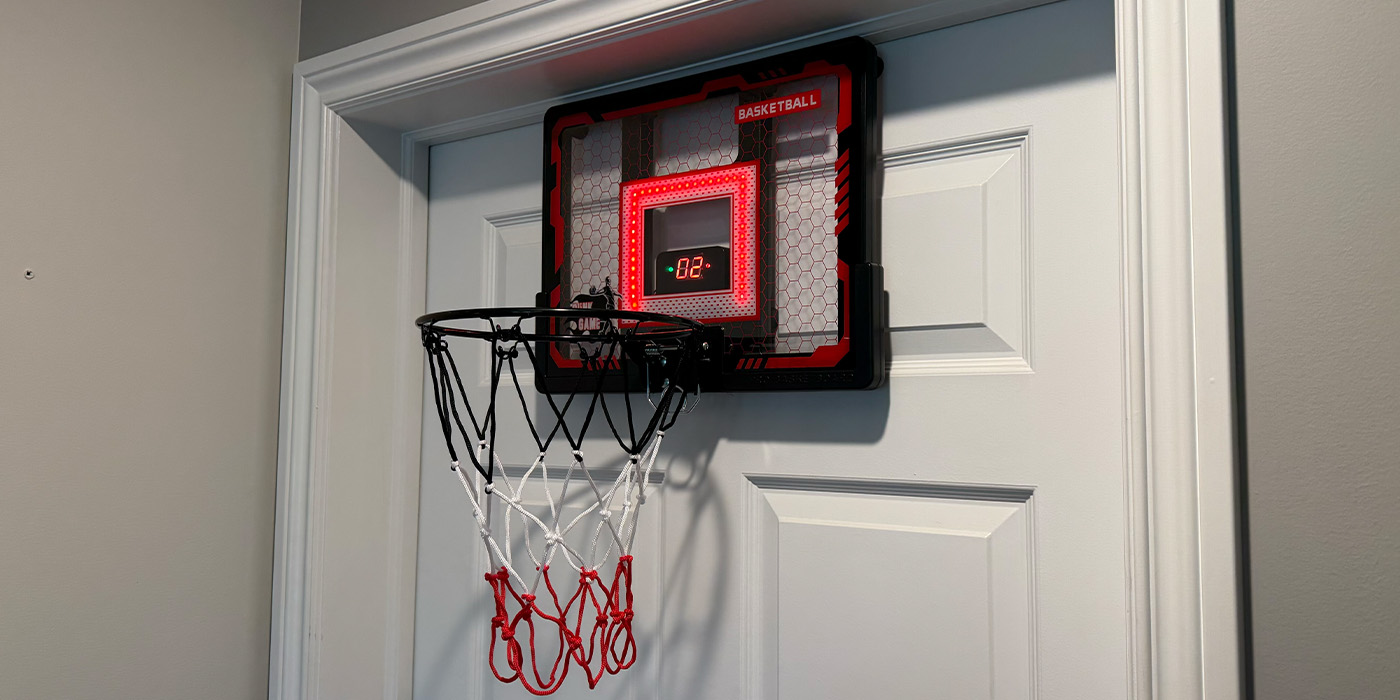 Tested: Big dunks on the Pro Mini Basketball Hoop from BADGOAL