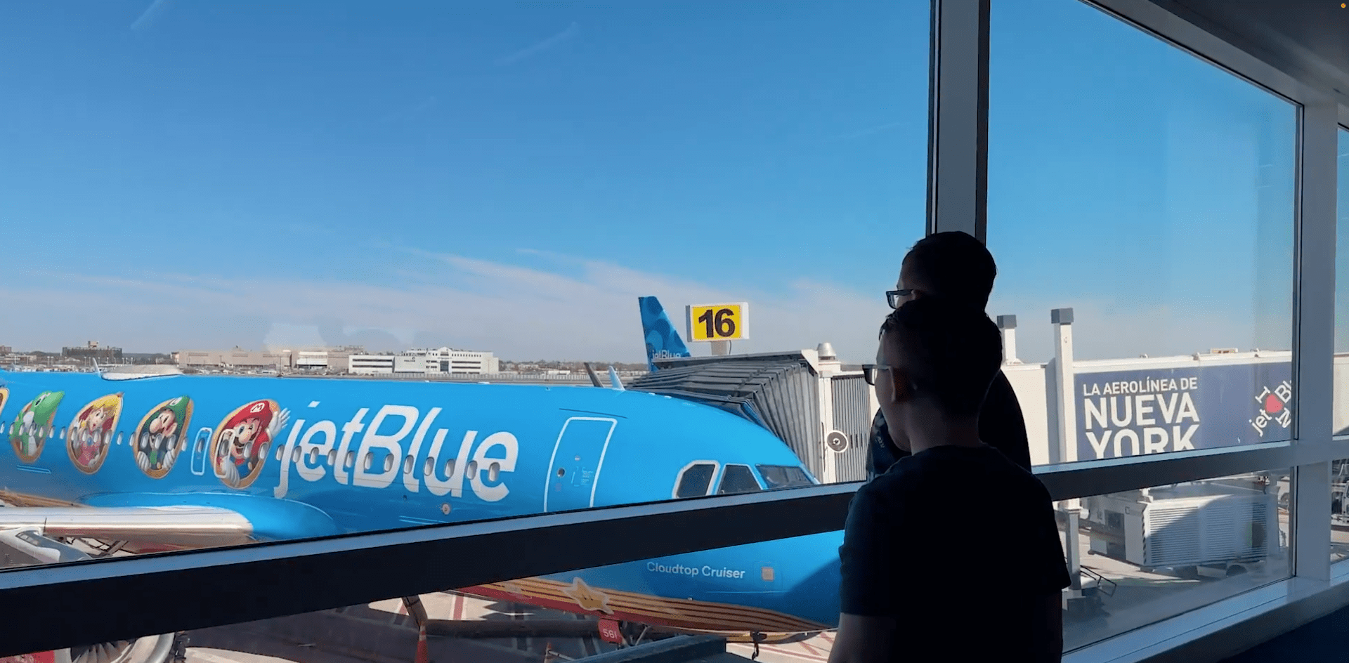 Check out this official JetBlue x Nintendo Cloudtop Cruiser plane