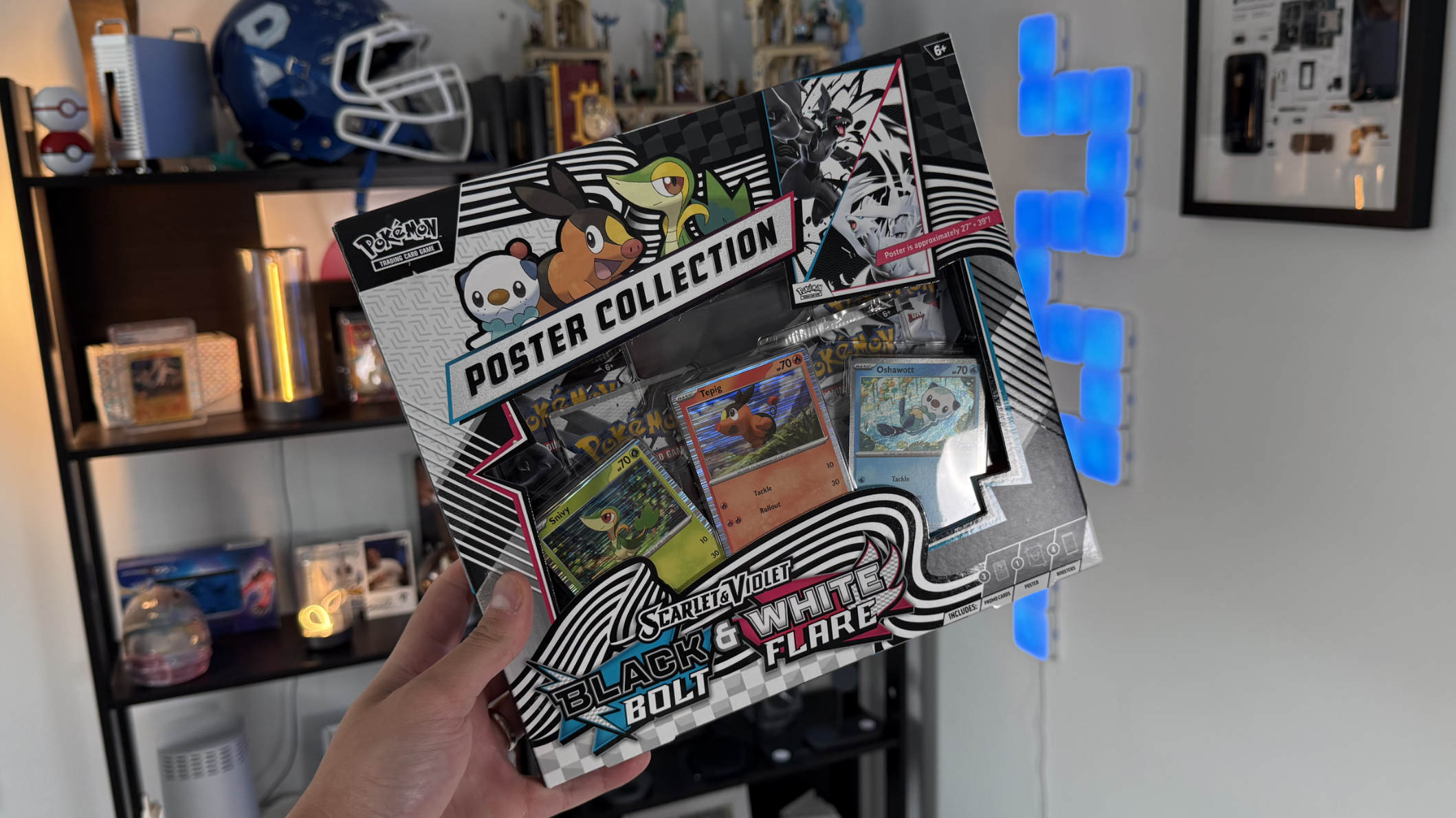 Hands-on with Pokémon Black Bolt and White Flare TCG sets