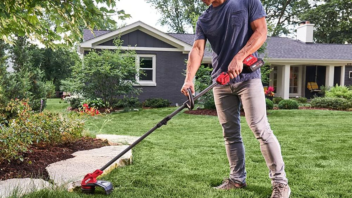 Value-packed SKIL PWR CORE bundle delivers string trimmer, 400 CFM ...